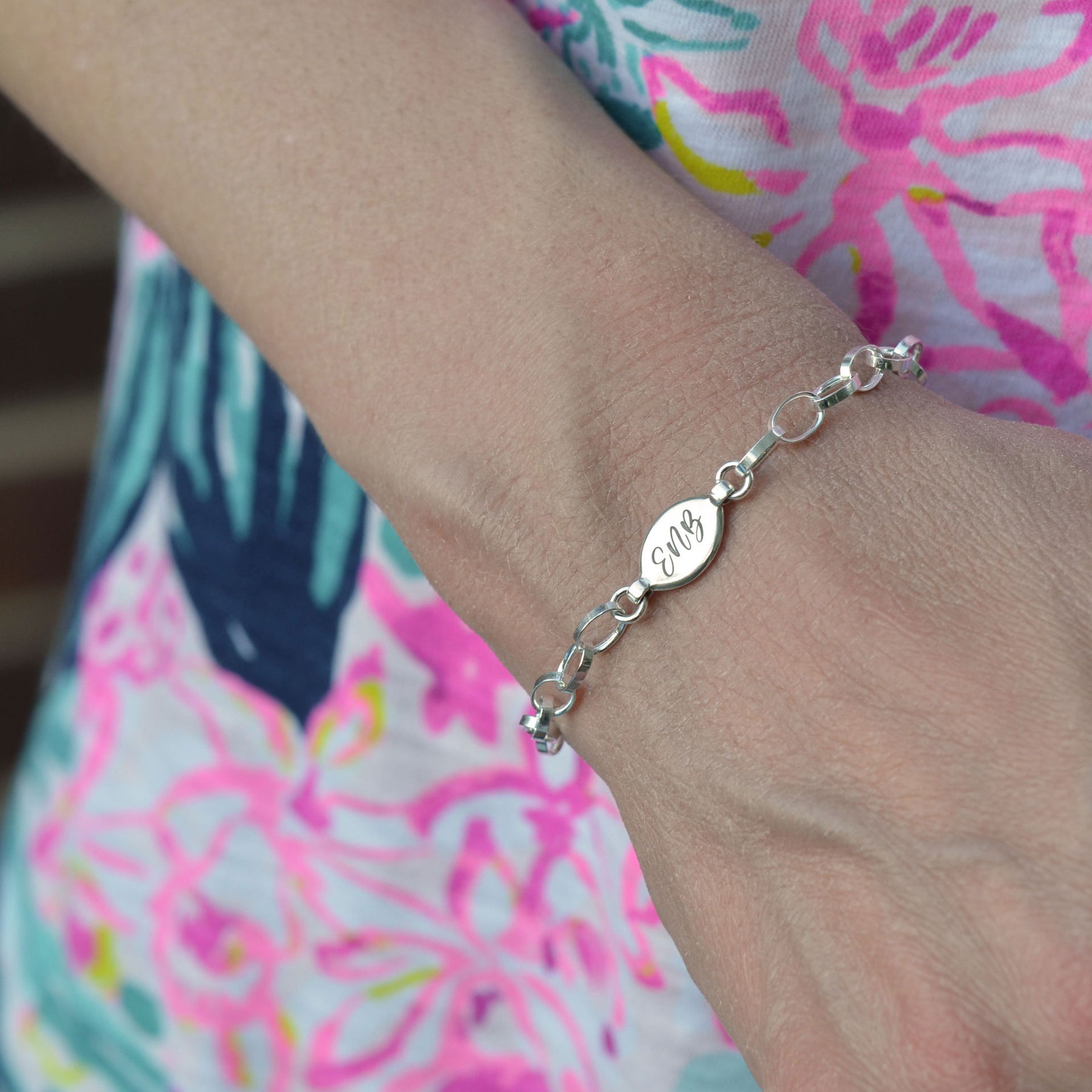 How to Wear Bracelets – The Guide for Men and Women - Wellesley Row